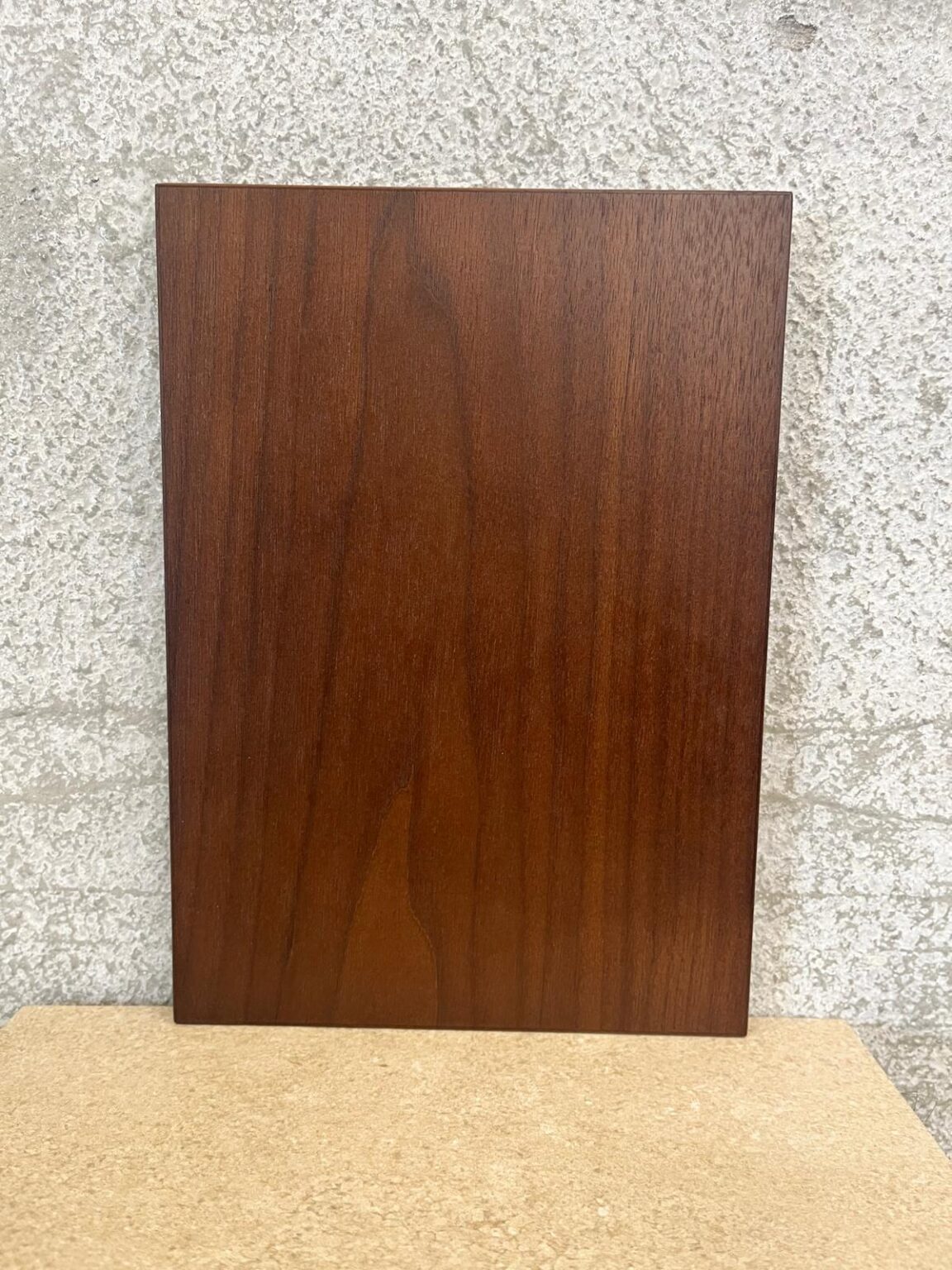 Dark Walnut - Sample - Keukenfronten.com